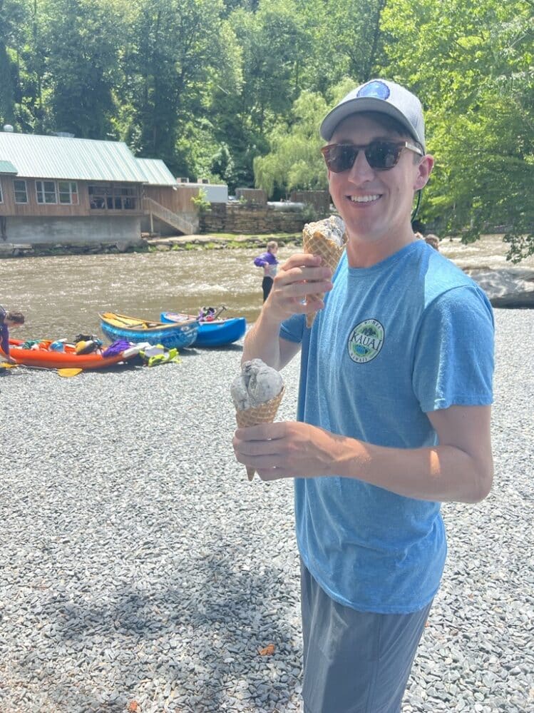 Slow Joe's Riverside Coffee and Donuts | NOC